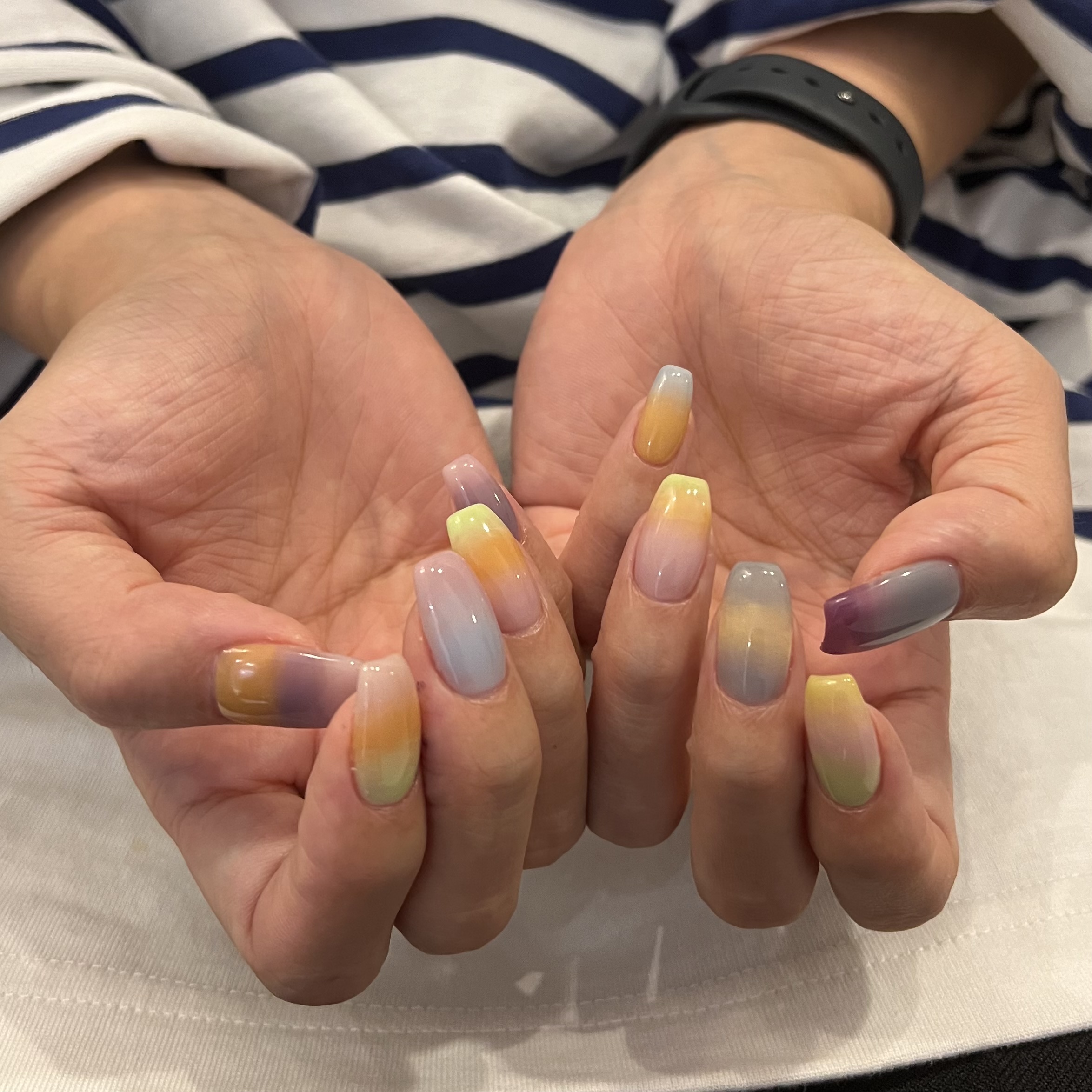 カラフルグラデーション！ | 恵比寿のネイルサロン【Jemiy nail】