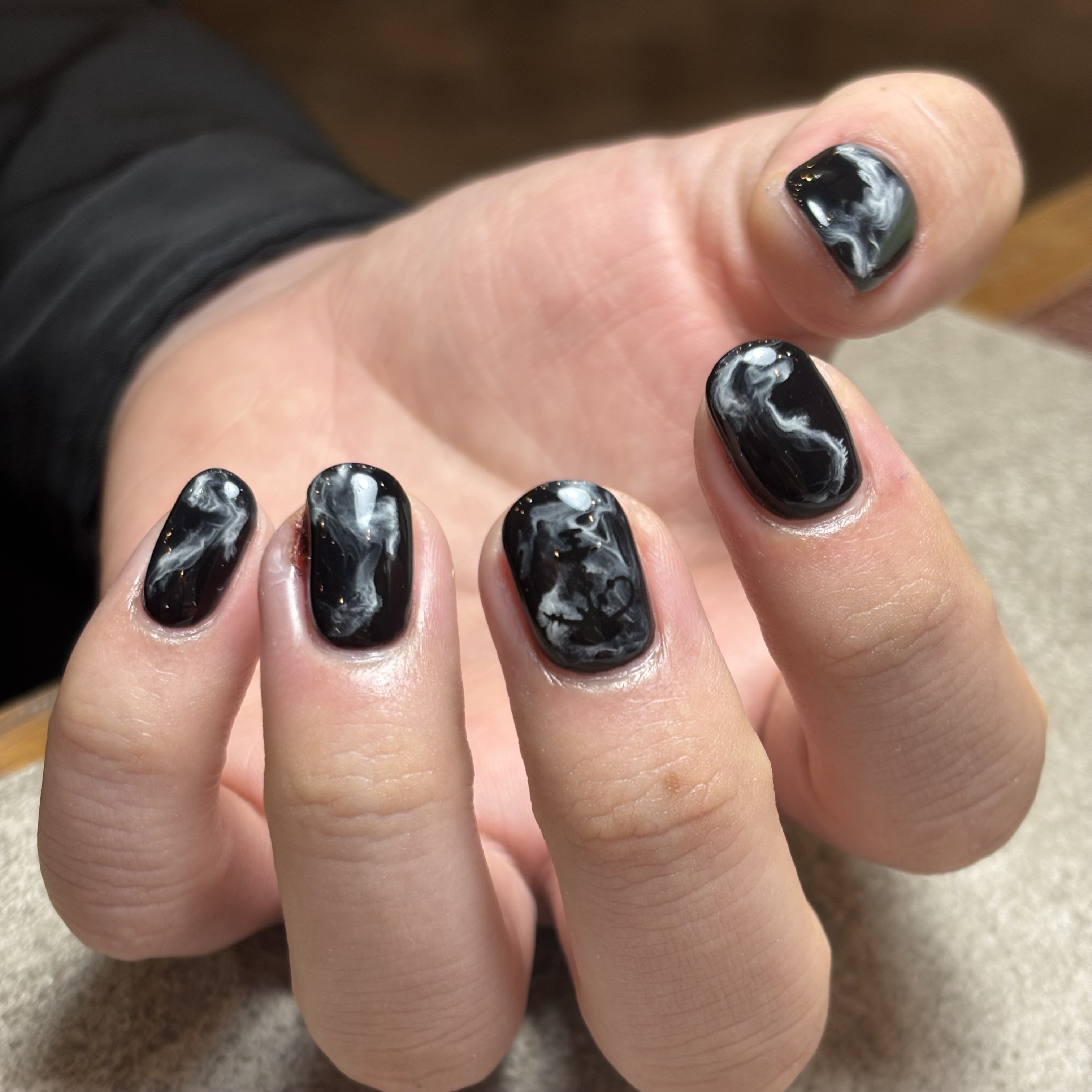 メンズネイル/Rina | 梅田のネイルサロン【アイネイルズ梅田店】